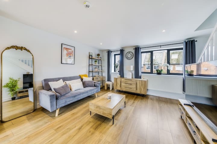 Stylish One Bedroom Apartment With Parking - Oxford