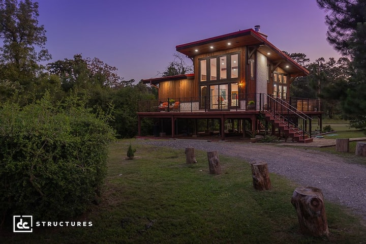 Romantic Cottage For Couples. - Stagecoach, TX