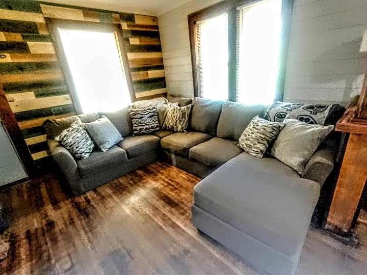 "The Creek House" - Parkville, MO