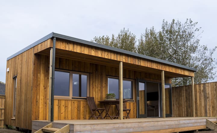 Larchwood Cabin - Raglan