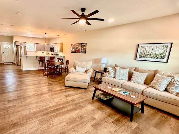 Condo In Downtown Brevard - Brevard, NC