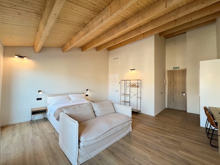 Salon Suites- Suite - Tremp