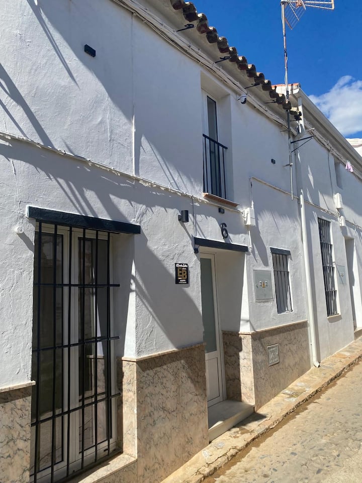 Moreria Suites 1 - Constantina, España