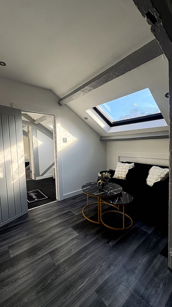 1 Bedroom Luxury Serviced Flat, Bd1 Picadilly - Bradford, United Kingdom