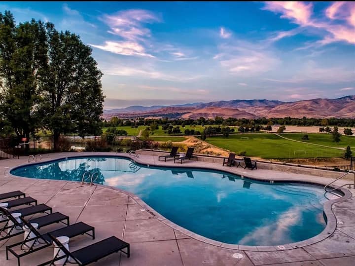 Apartment 5 Minutes From Micron - Lucky Peak State Park, Boise