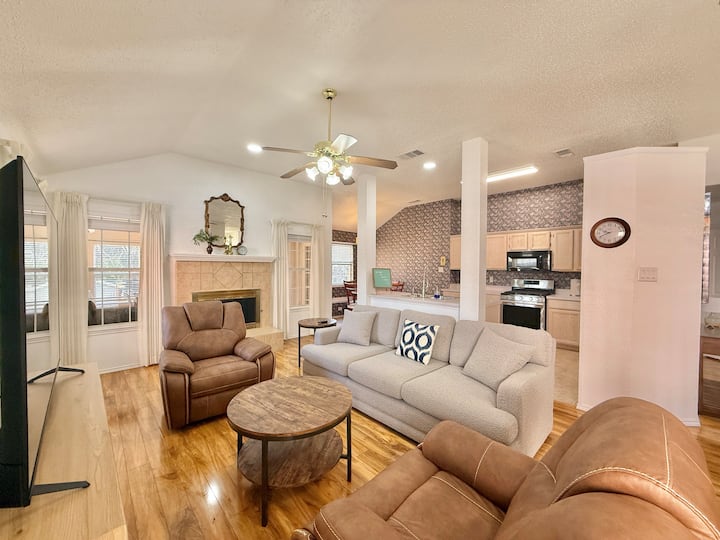 The Restful Nook - Garland, TX