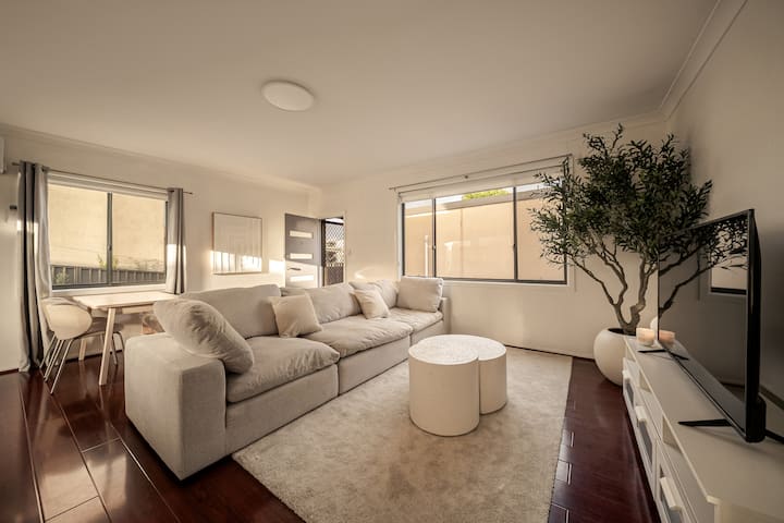 Olive Tree Villa | Private Escape In Richmond - Blue Mountains