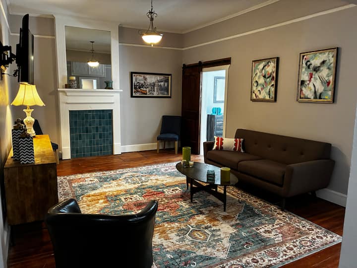 Designer Delight In The Heart Of Downtown Athens - Athens, GA