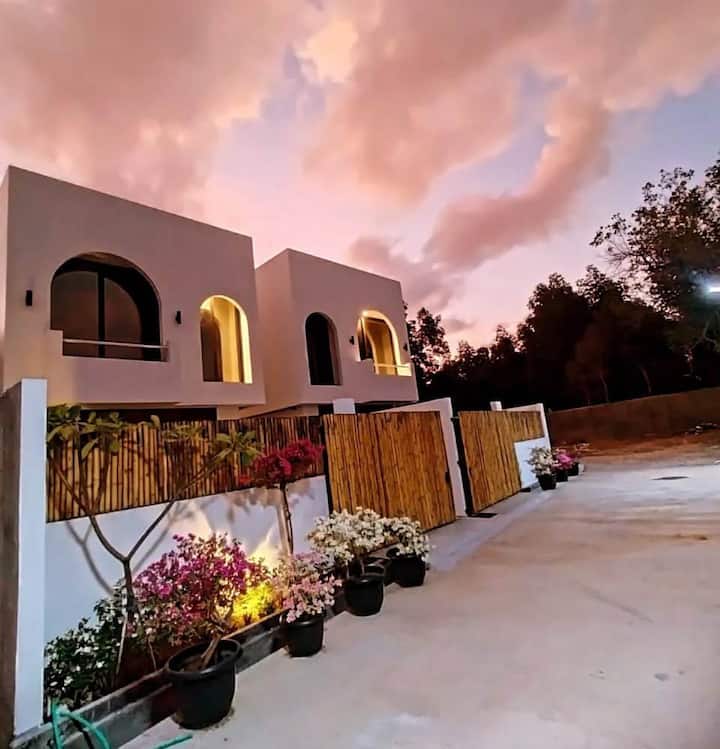 Bajo 3room Private Vila Pool Free Pick Airport - Labuan Bajo