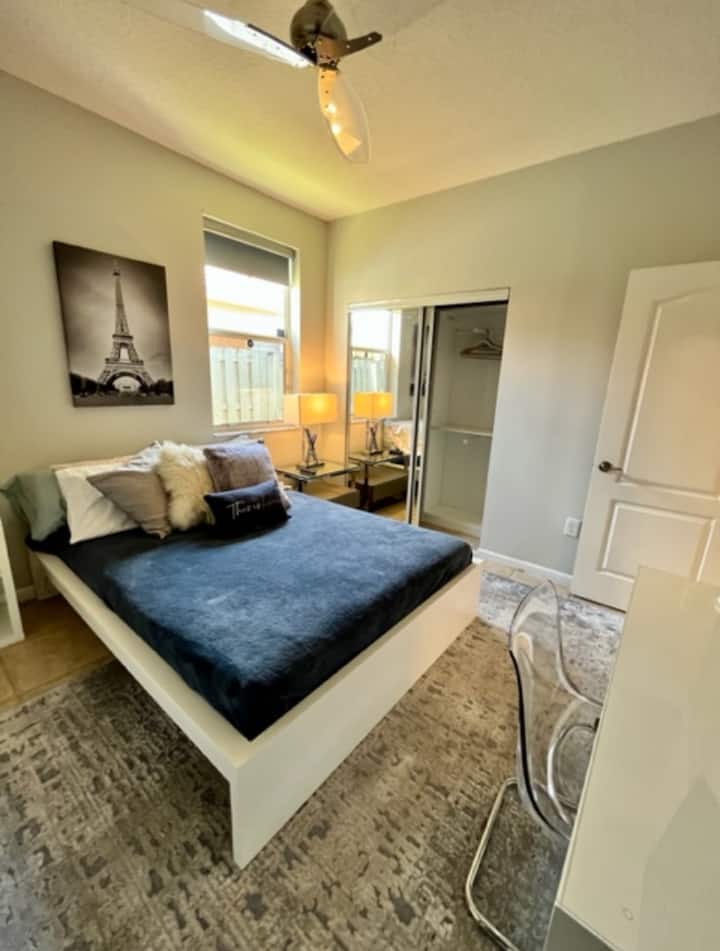 Relax And Sleep Place Minimum Stay 30 Day Or More - Miramar, FL