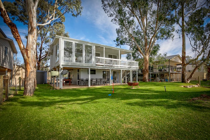 4 Brenda Park - Morgan