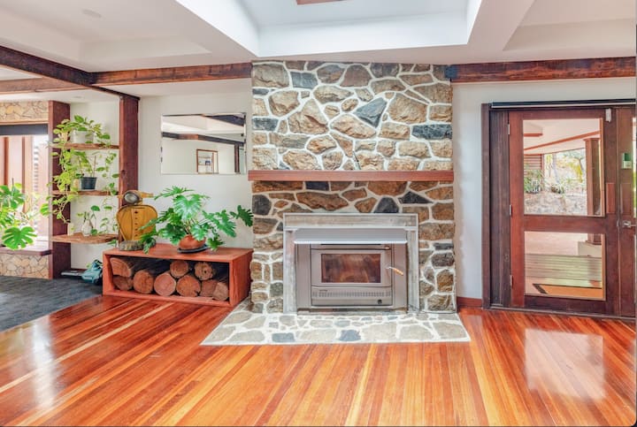 Stunning Hills Escape - Greenmount
