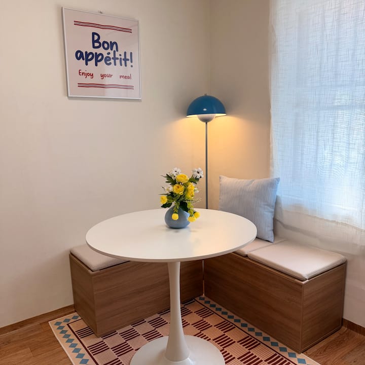 [초신상특가] 무료주차 /금련산역도보1분/ 광안리해변5분/ 24편의점바로앞/ 광안리카페거리 - Busan