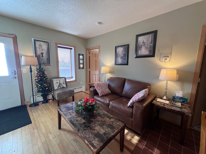 Effie Building Unit D - Duluth, MN