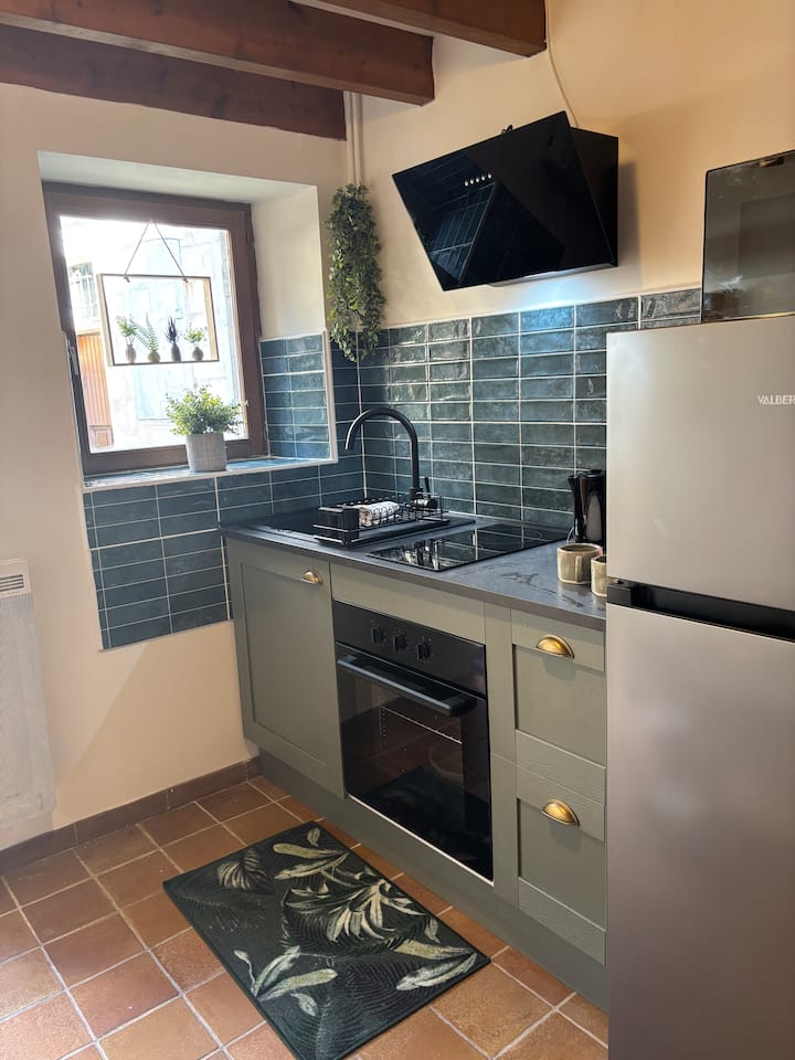 Charmante Petite Maison à Pans De Bois - Bourges