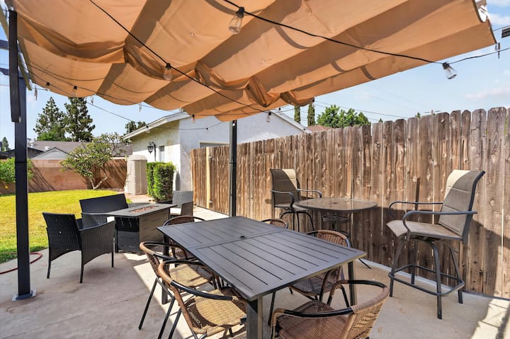 Central, Cozy 4br - Big Backyard + Fire Pit - Anaheim