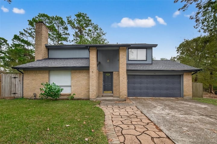 Cozy Woodlands Retreat - The Woodlands, TX