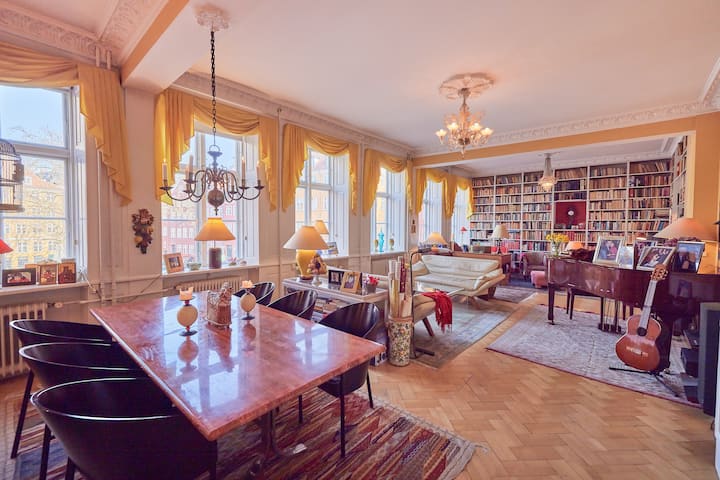 Charming Flat On Copenhagen's Most “Hygge” Square. - Copenhagen Central Station