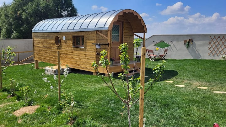 Gite La Roulotte De L'epine, Hébergement Insolite - Saint-Quentin