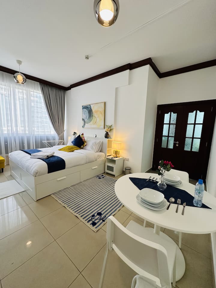 Big Executive Room| City Center| Free Housekeeping - Abu Dhabi