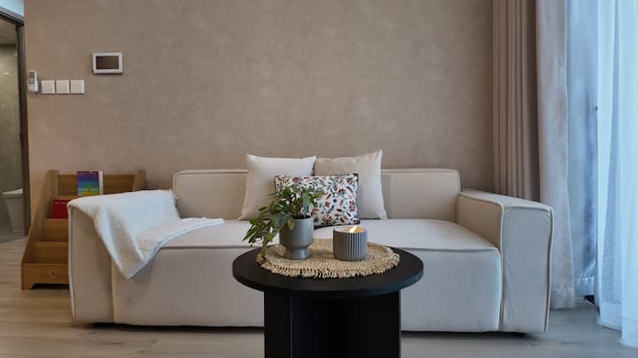 Lbv Erica 2br | Quiet Pool View | Long-stay 20%off - Vietnam