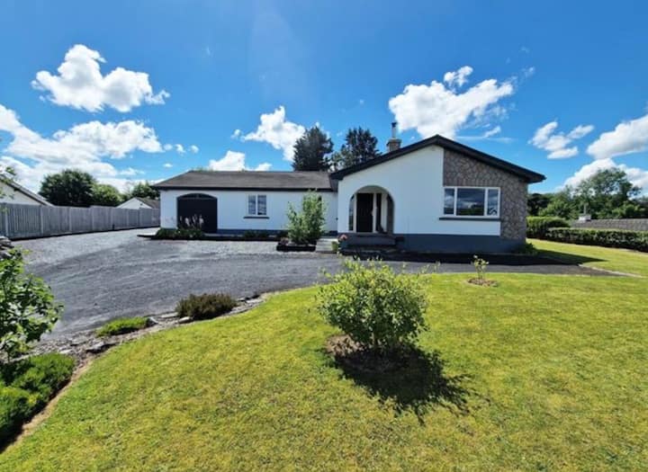 Irish Open Base: 3br Home + Garden - Ennis