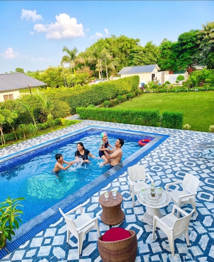 Aqua Retreat (Private 3bhk Villa) Fillow Casa Farm - Noida