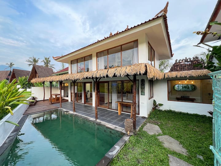 Villa Hijau | 2 Bed & 2 Bath Private Pool - Sidemen