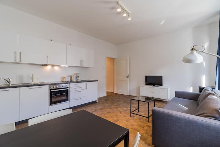 Apartment Am Hermannplatz • 2 Zimmer/4 Personen - Berlin