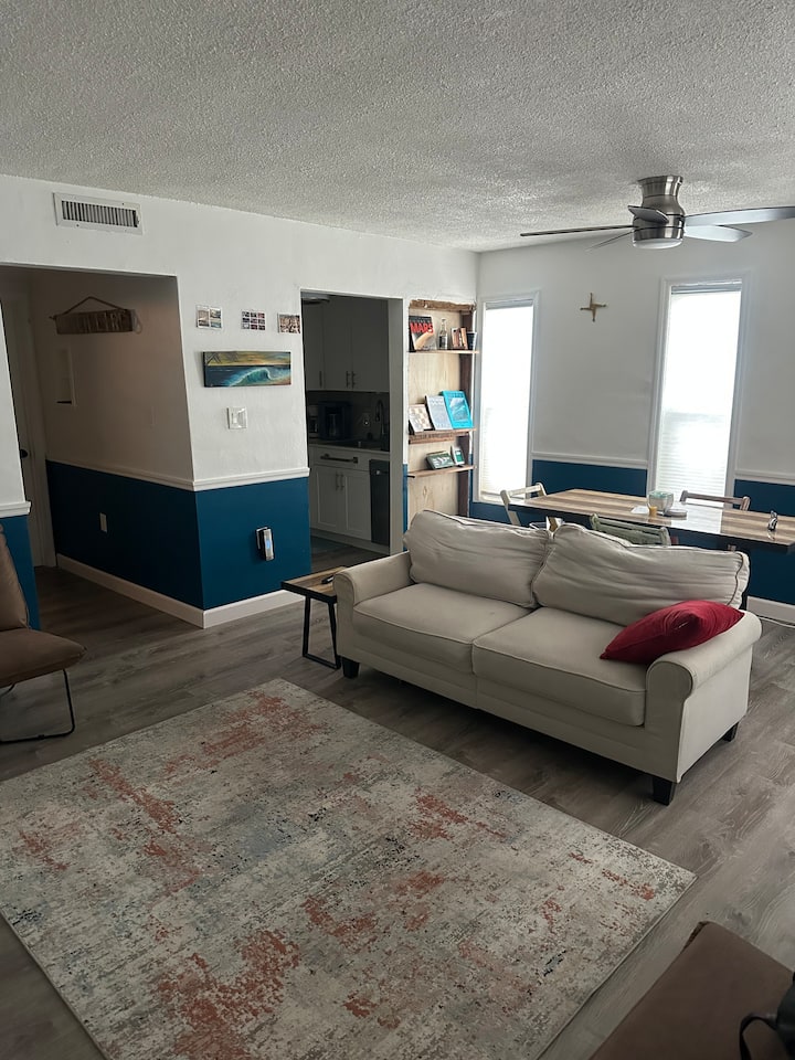 Cape Canaveral Near Beach -Message For Discount! - Cape Canaveral, FL