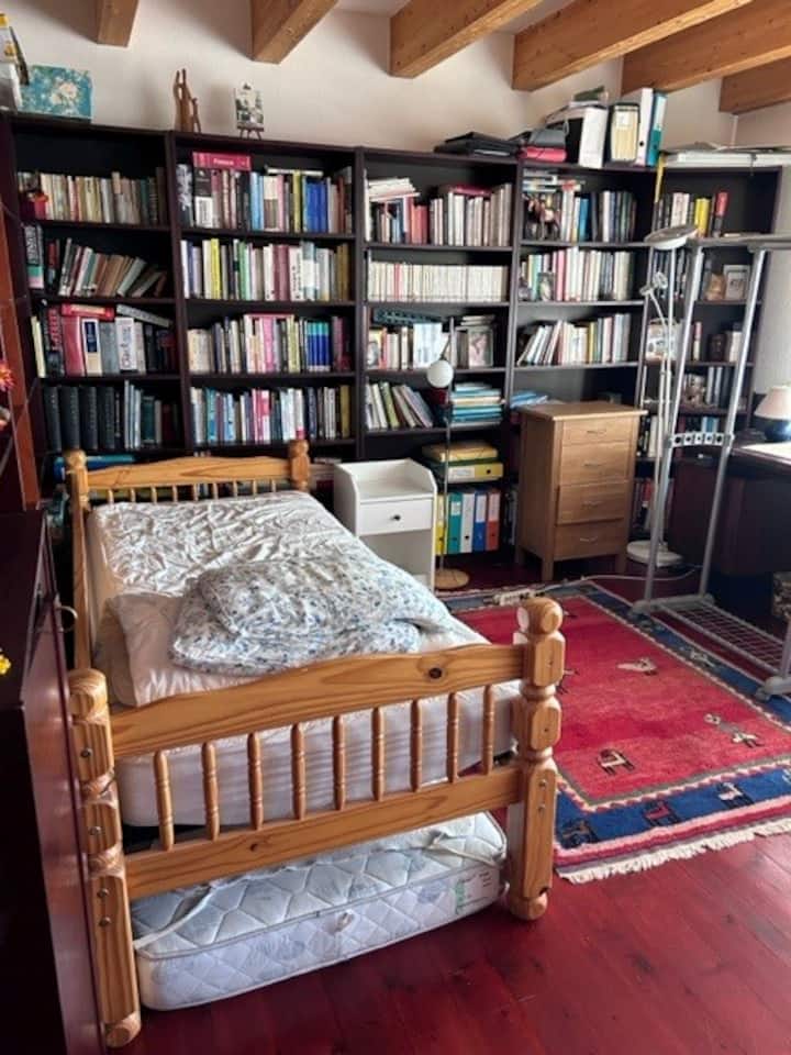 Chambre/bureau Facile D'accès. Ambiance Familiale - Crissier