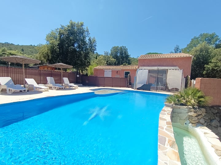 Propriété 6 Hébergements, Piscine, Spa, Salle - Cuers