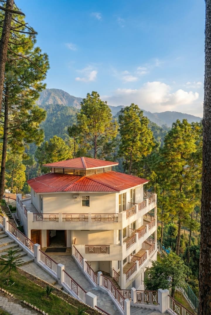 Mountain View Homestay W/ Lab Dogs, Ut - Dhanaulti