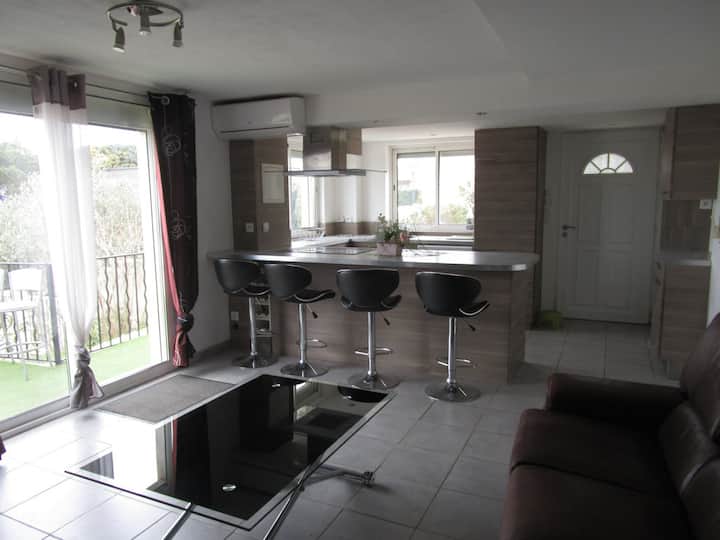 Bas De Villa 3 Pièces  56 M2   à 3 Km De Cassis - Carnoux-en-Provence