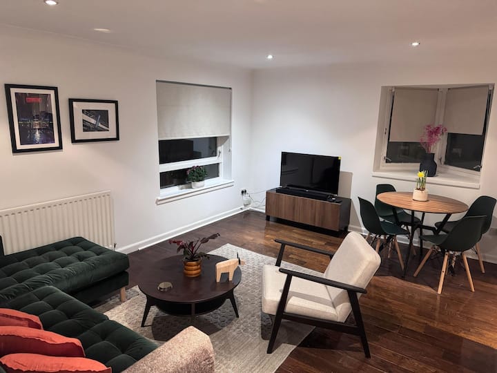 Upper Glasgow Apartment - Long Loch