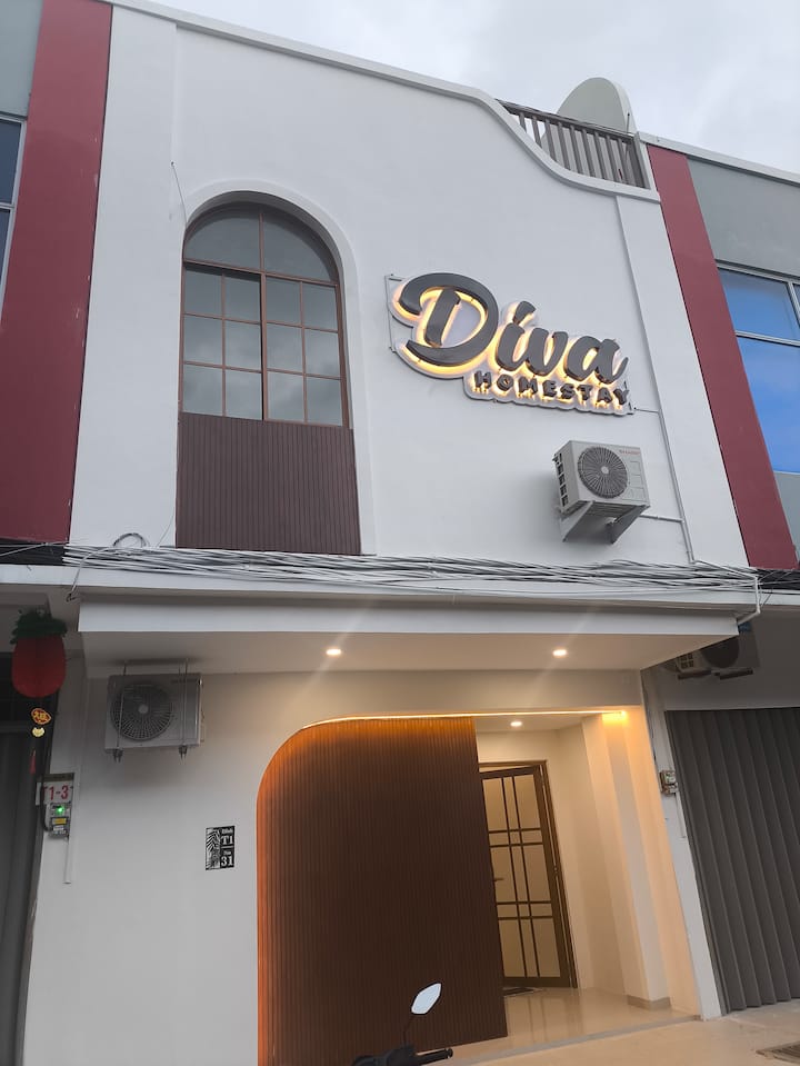 Cozy Stay Near Many Beach Club, Food & Fun Area - Batam