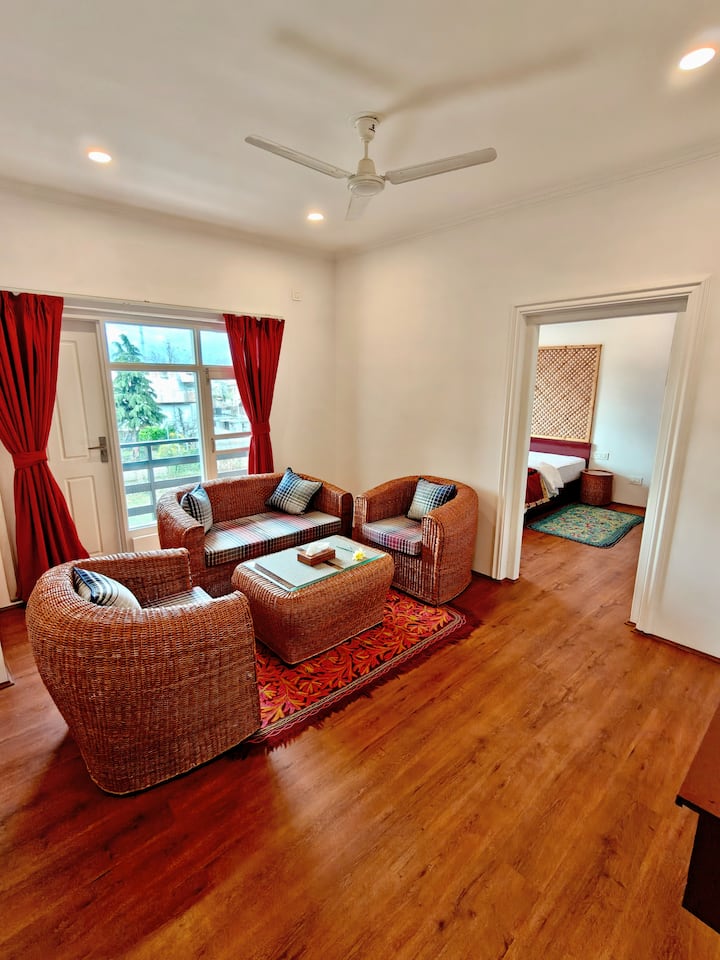 Deluxe 2bhk | 10 Mins From Lal Chowk | Maskan - Srinagar
