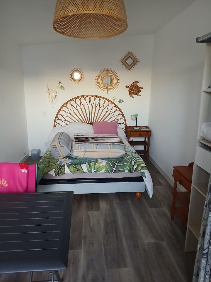 Petite Maison Proche Mer à 2 Kms - Brem-sur-Mer