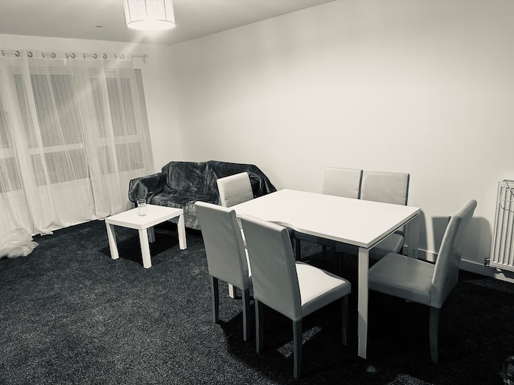 Fringe New 2br Flat Kitchen Living Washer Laundry - Edinburgh