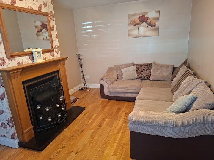 3 Bedroom House In Quiet Residential Park - 