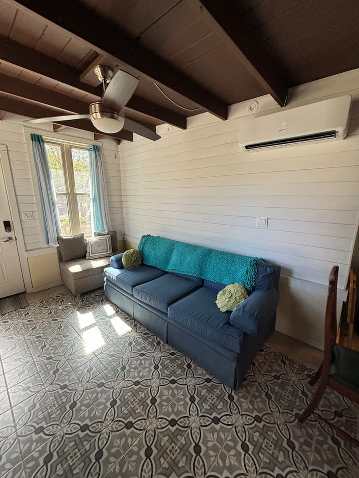 Cozy Family Cottage And Cabin On Lake Lbj - Kingsland, TX
