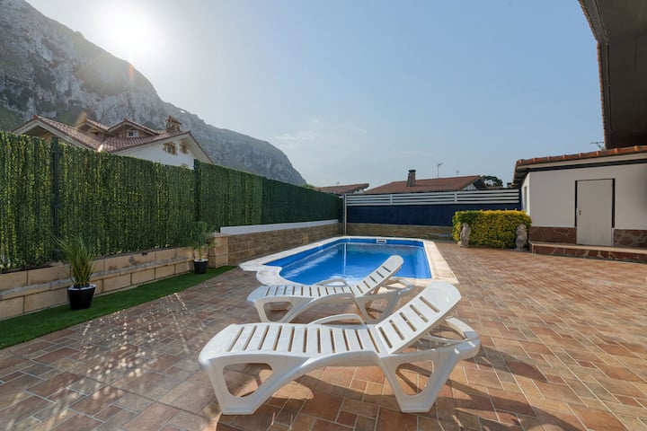 Casa Independiente Con Piscina Privada En Sonabia - Castro Urdiales