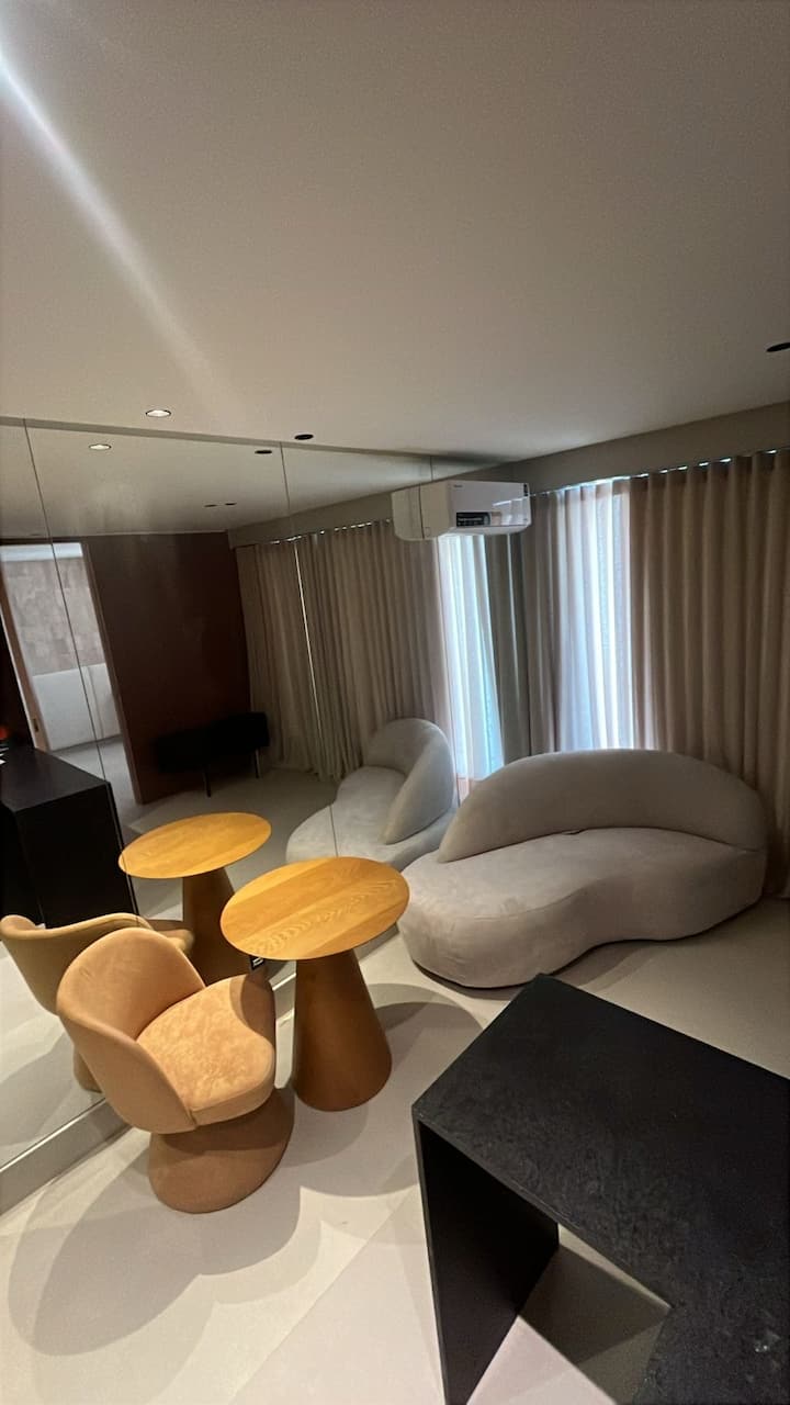 Loft De Altíssimo Padrão Em Um Prédio Sofisticado! - Anápolis