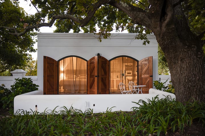 My Country Escape |
The Oak Room - Wellington, South Africa