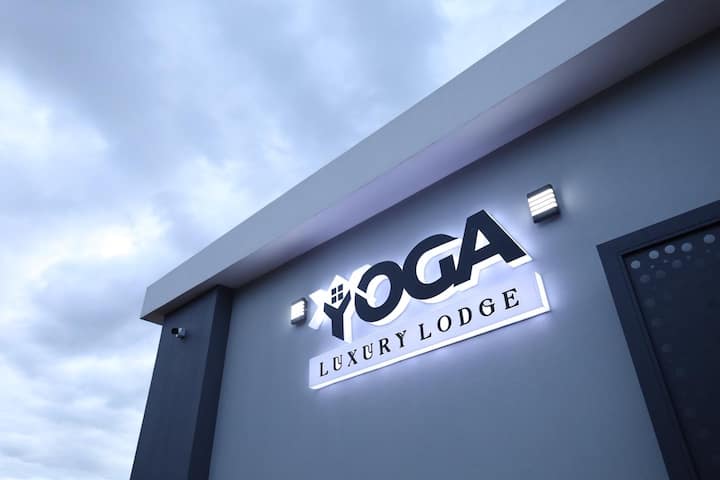 Yoga Luxury Lodge - Premium Room - Thohoyandou