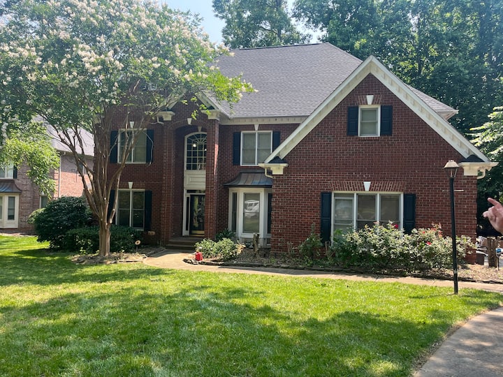 Cozy All Brick 2 Story Home - Ballantyne - Charlotte