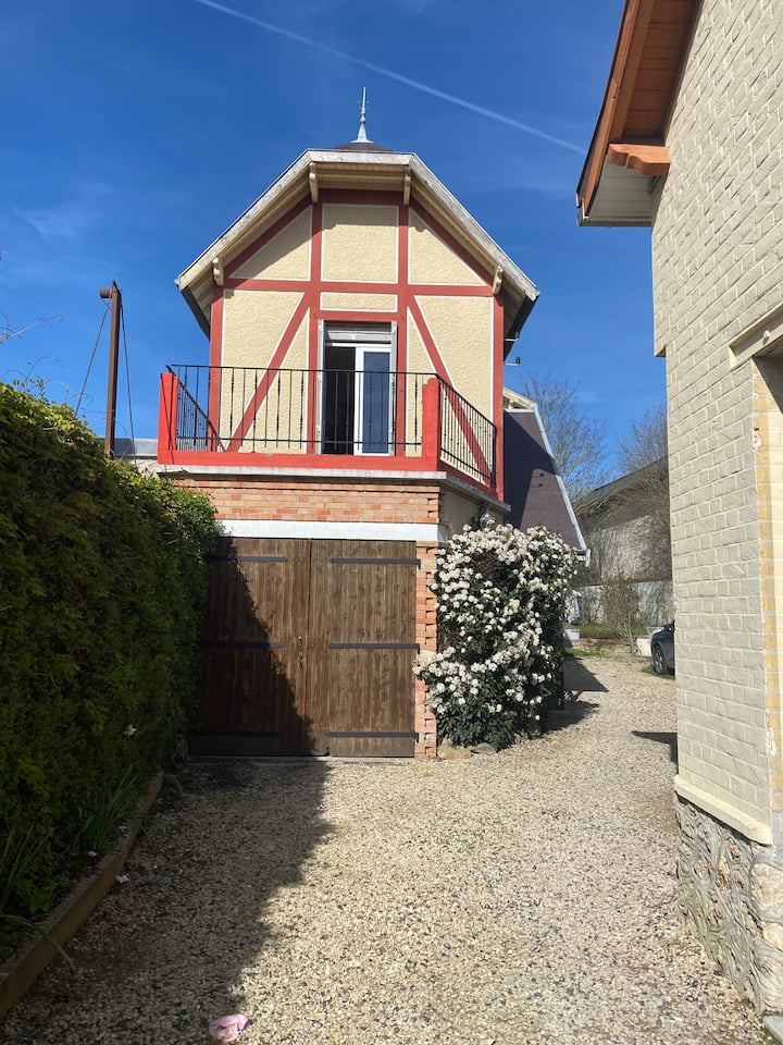 Studio Dans Une Maisonnette Indépendante - Guignicourt