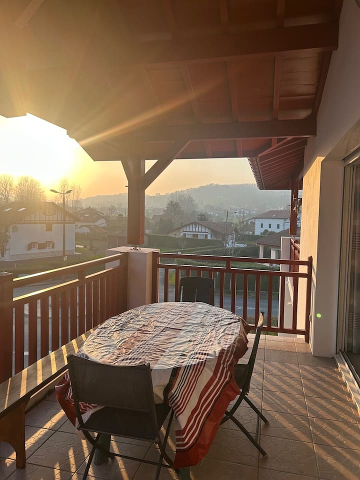 T2 Avec Terrasse Au Calme – 2 à 4 Pers - Itxassou - Cambo-les-Bains