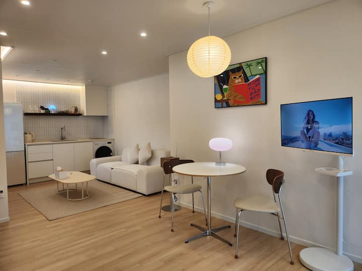 만디 Stay3_오픈특가/보문단지5분/레트로오락기/넷플제공 - Gyeongju-si