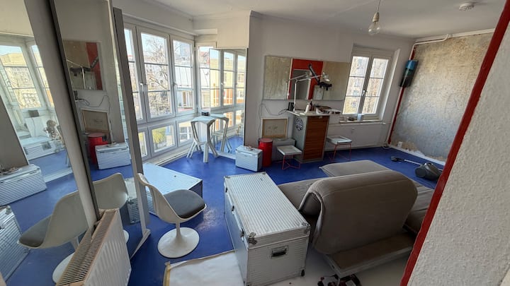 Showroom Zwölfte, Mit Blick Auf Die Thomaskirche - Leipzig